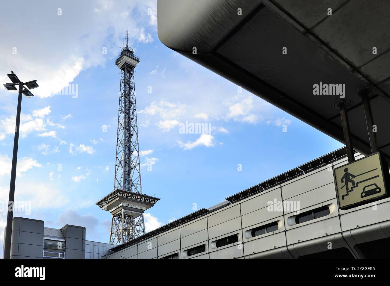Berlin, Radio tower Funkturm, waves, signal radio tower architecture Berliner Funkturm, radio ...