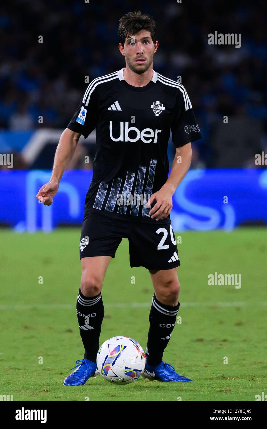Sergi Roberto of Como in action during the Serie A football match ...