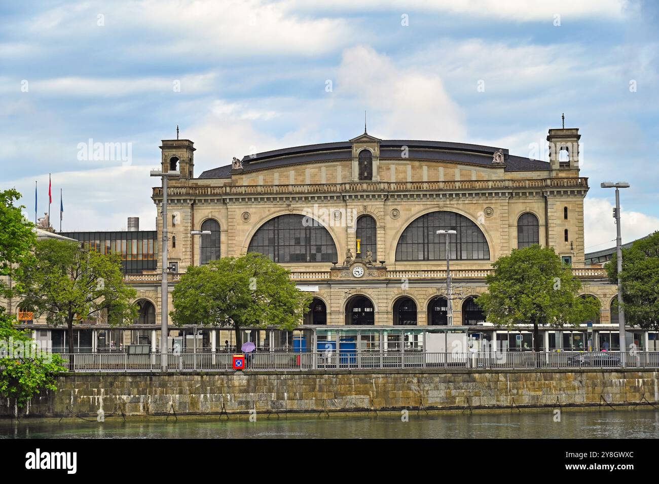 Zurich main train station Hauptbahnhof, Switzerland Stock Photo - Alamy