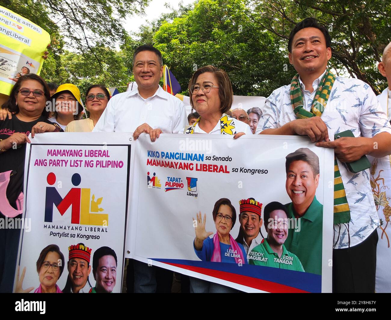 Manila, Philippines. 05th Oct, 2024. From left, Erin Tañada, Leila de ...
