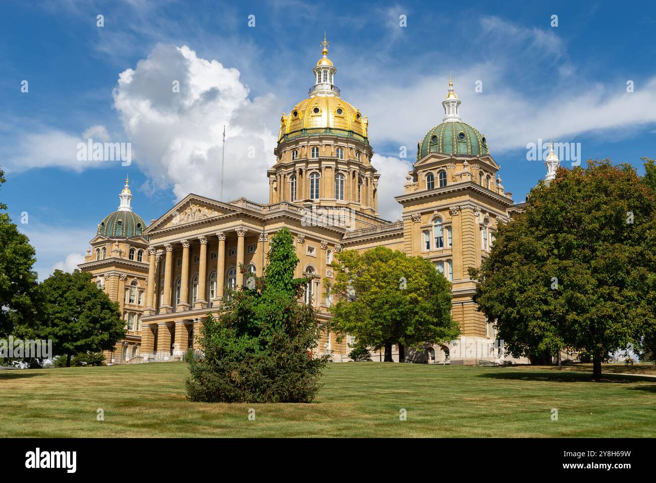 Exterior of the Iowa State Capitol Building, built from 1871 to 1886 ...