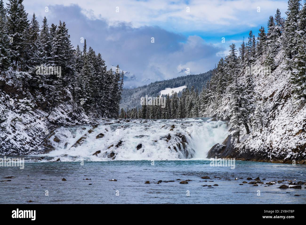 Bow Falls Viewpoint in snowy winter. Banff National Park Bow River scenic, Canadian Rockies ...