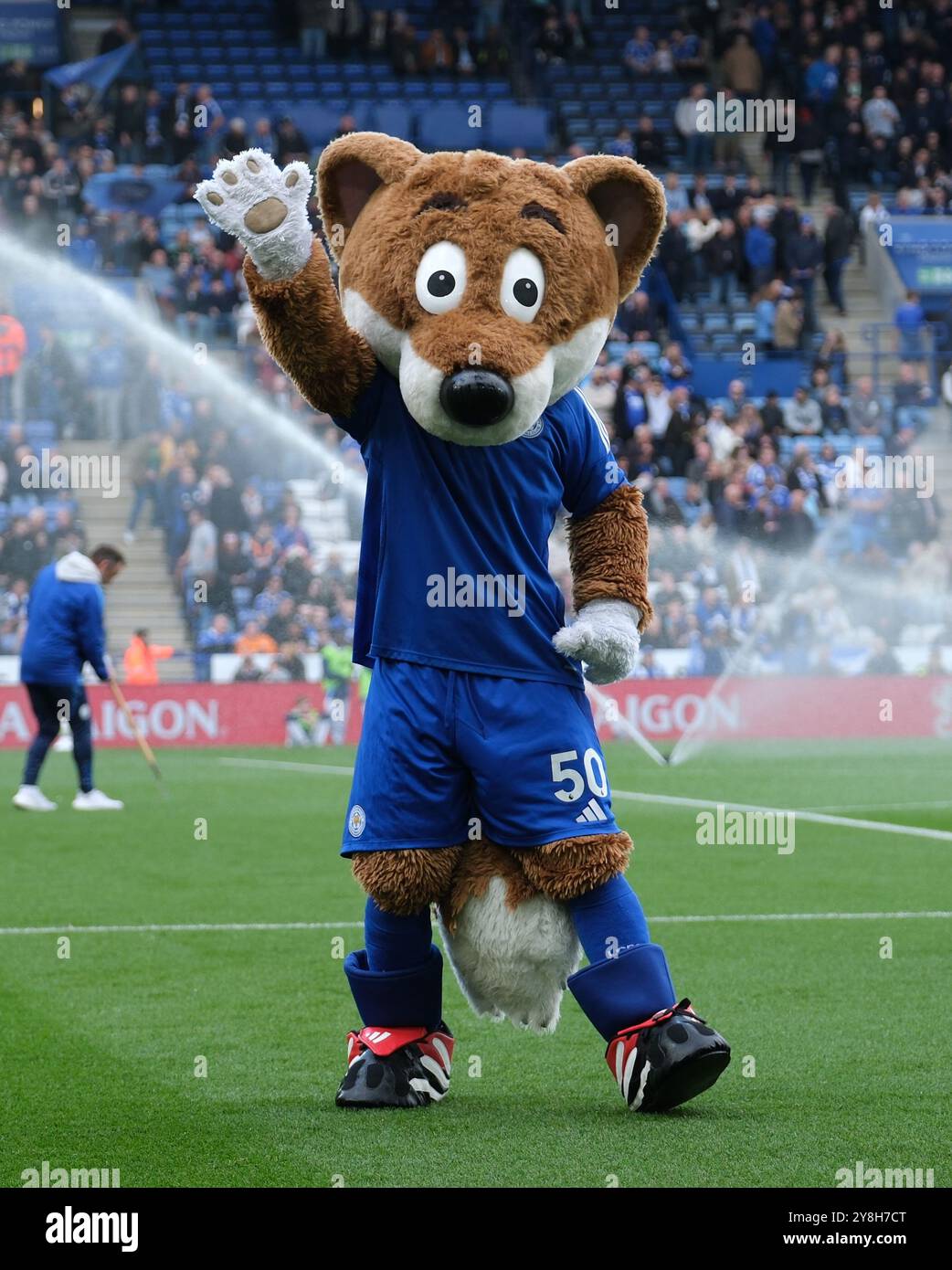 Leicester city mascot hi-res stock photography and images - Alamy