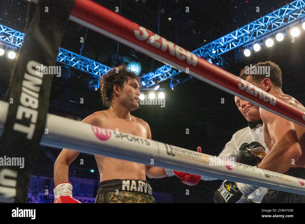 Liverpool, UK. 5th Oct 2024. Brad Strand Knocks Out Seranno - Nick Ball ...