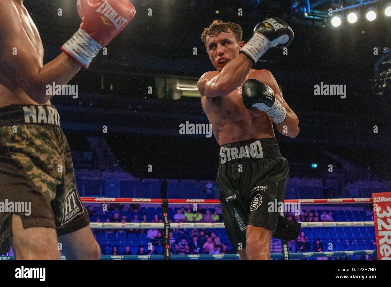 Liverpool, UK. 5th Oct 2024. Brad Strand Knocks Out Seranno - Nick Ball ...