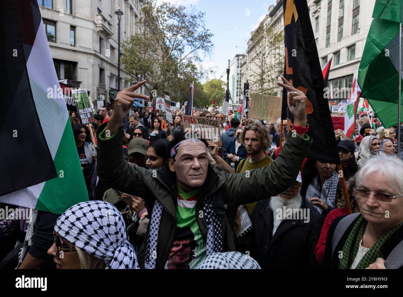 National march for Palestine in central London takes place from Russell ...