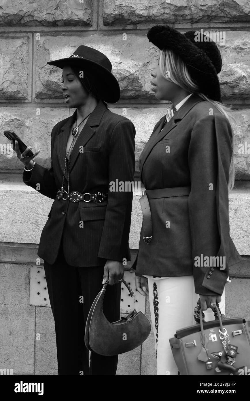 Urban fashion trend Black and White Stock Photos & Images - Alamy