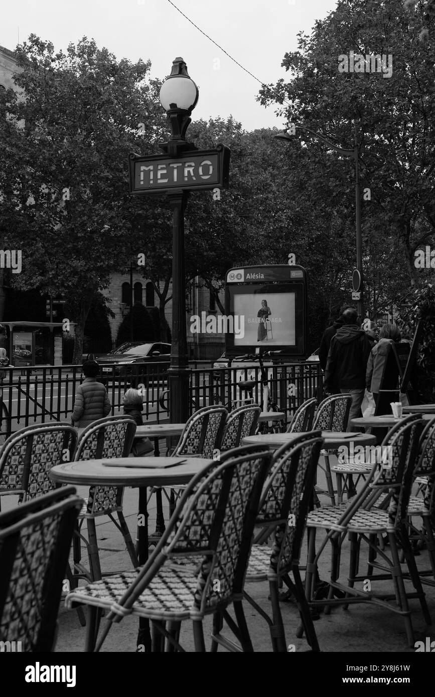 Parisian fashion designer Black and White Stock Photos & Images - Alamy