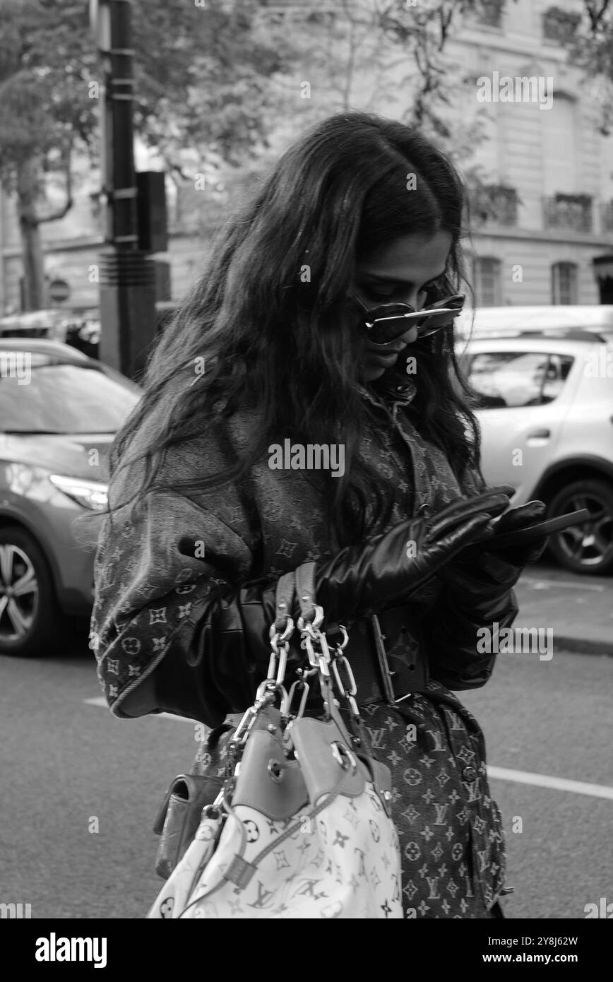Louis vuitton fashion show Black and White Stock Photos & Images - Alamy
