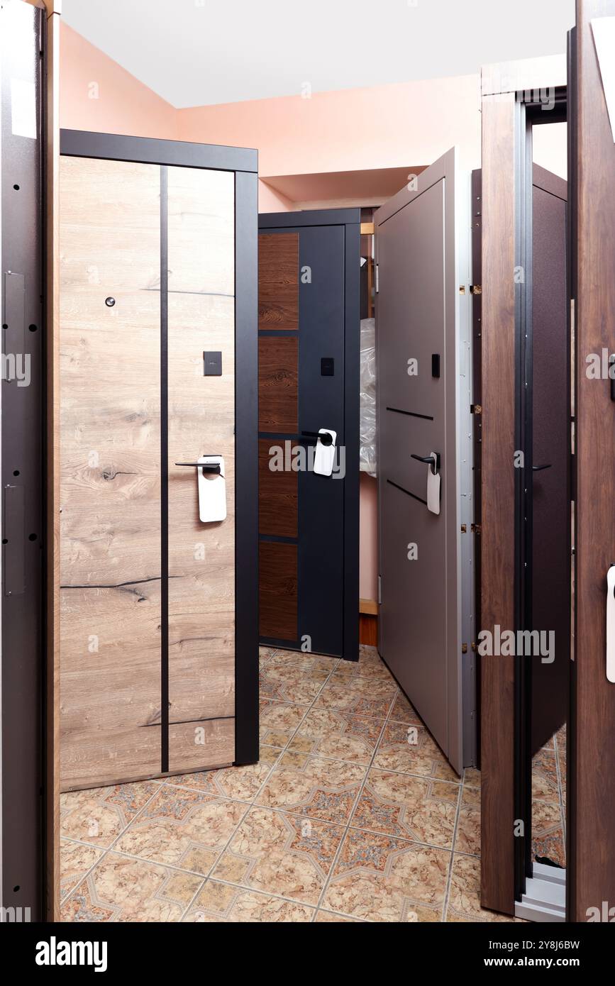 Modern doors hi-res stock photography and images - Alamy