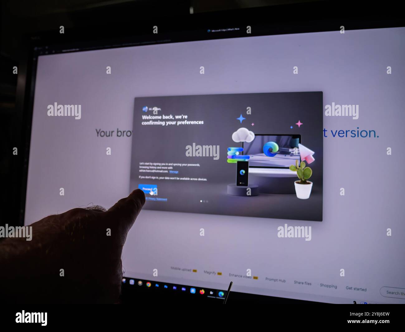 Cloud sync options hi-res stock photography and images - Alamy
