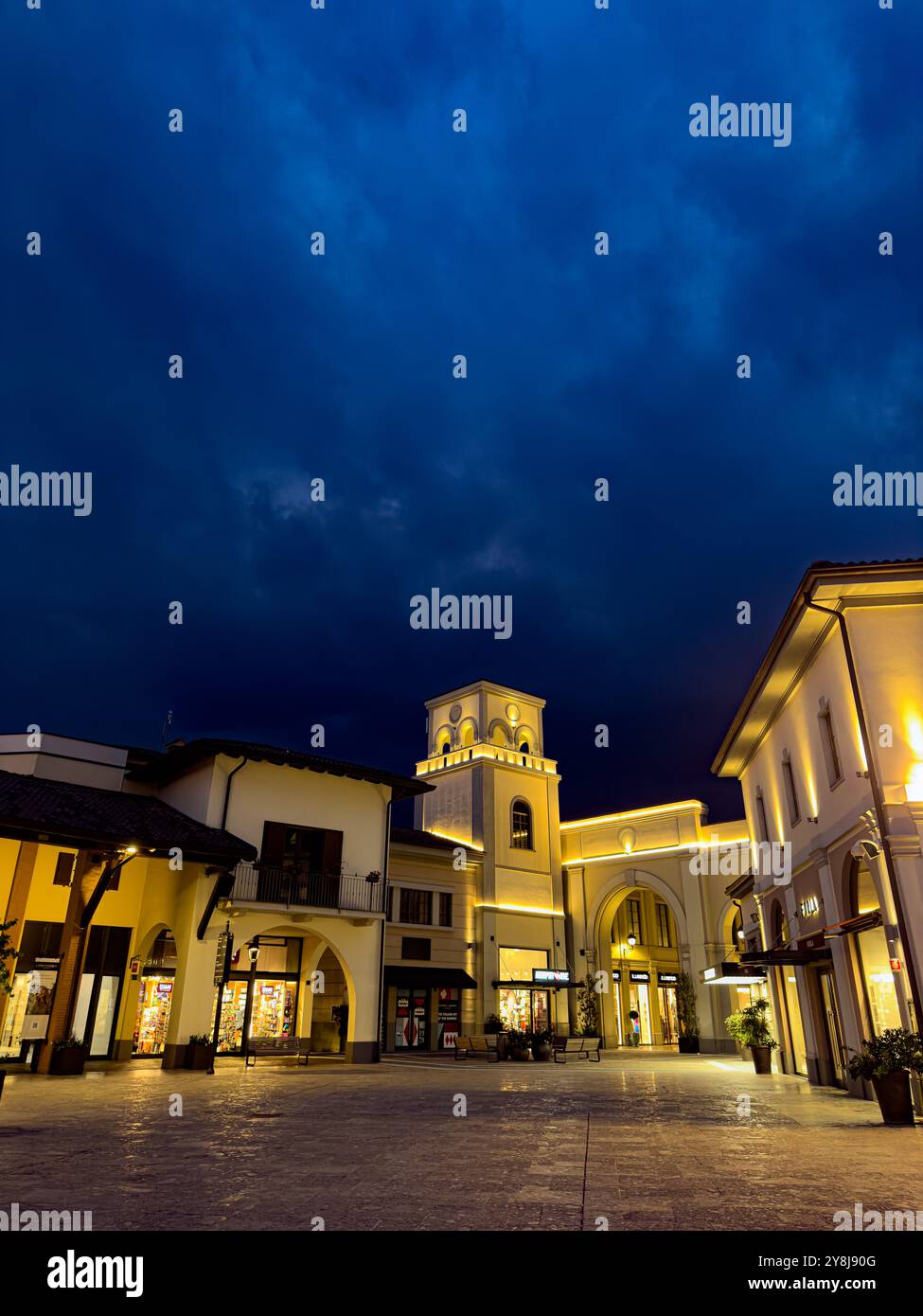 The Quiet before the Storm Stock Photo - Alamy
