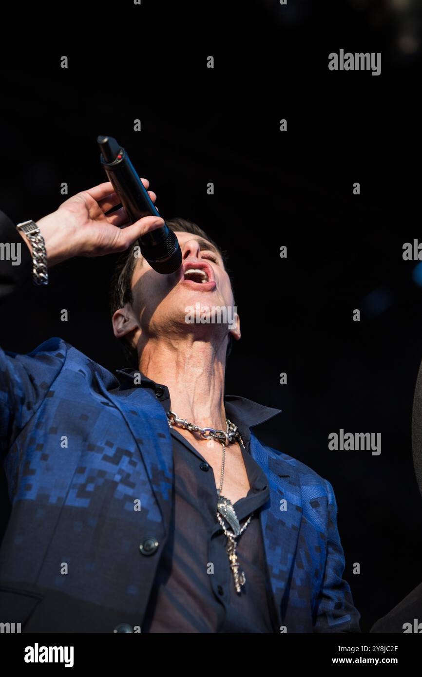 Perry Farrell of Jane's Addiction performing at Big Music Fest in ...