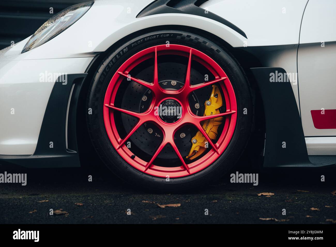 Porsche 911 GT3 RS red alloy wheel, sports car powder coating, brake ...