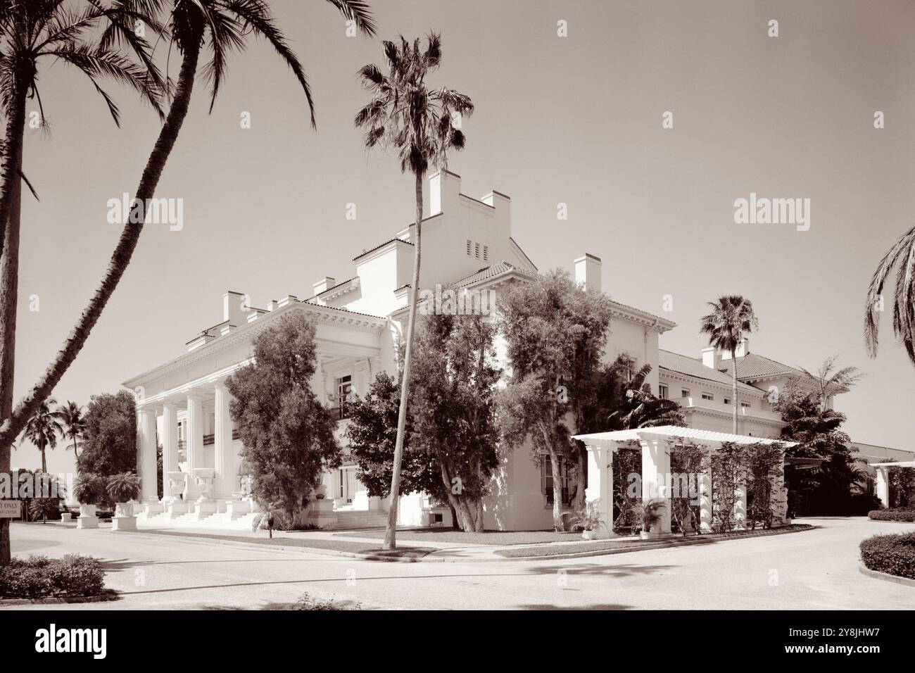 Henry flagler mansion hi-res stock photography and images - Alamy