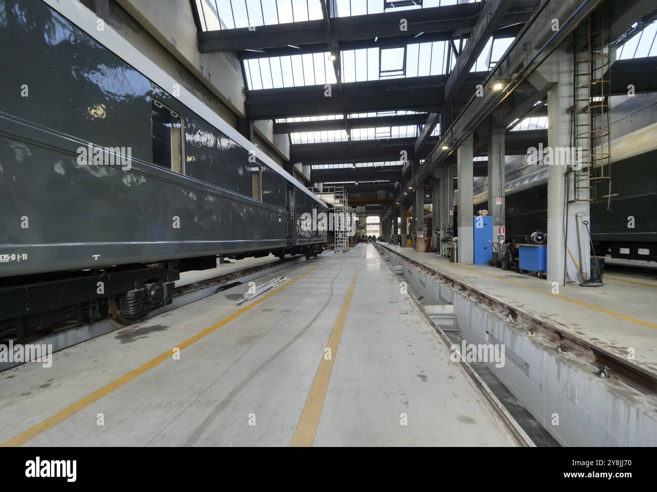 Historic locomotives, guided tours, steam trains, railcars at the open ...