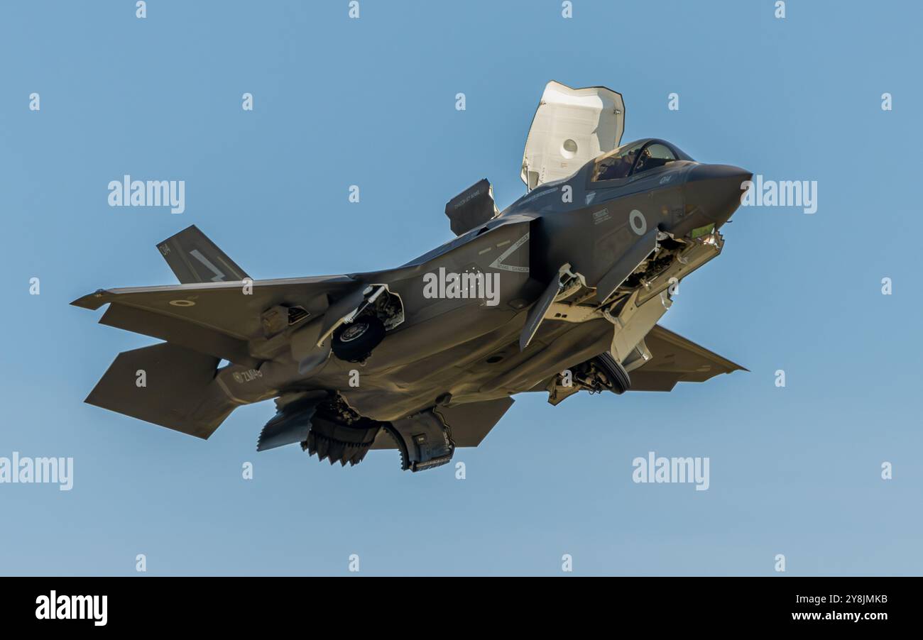 Lockheed martin f 35b stealth fighter hi-res stock photography and ...