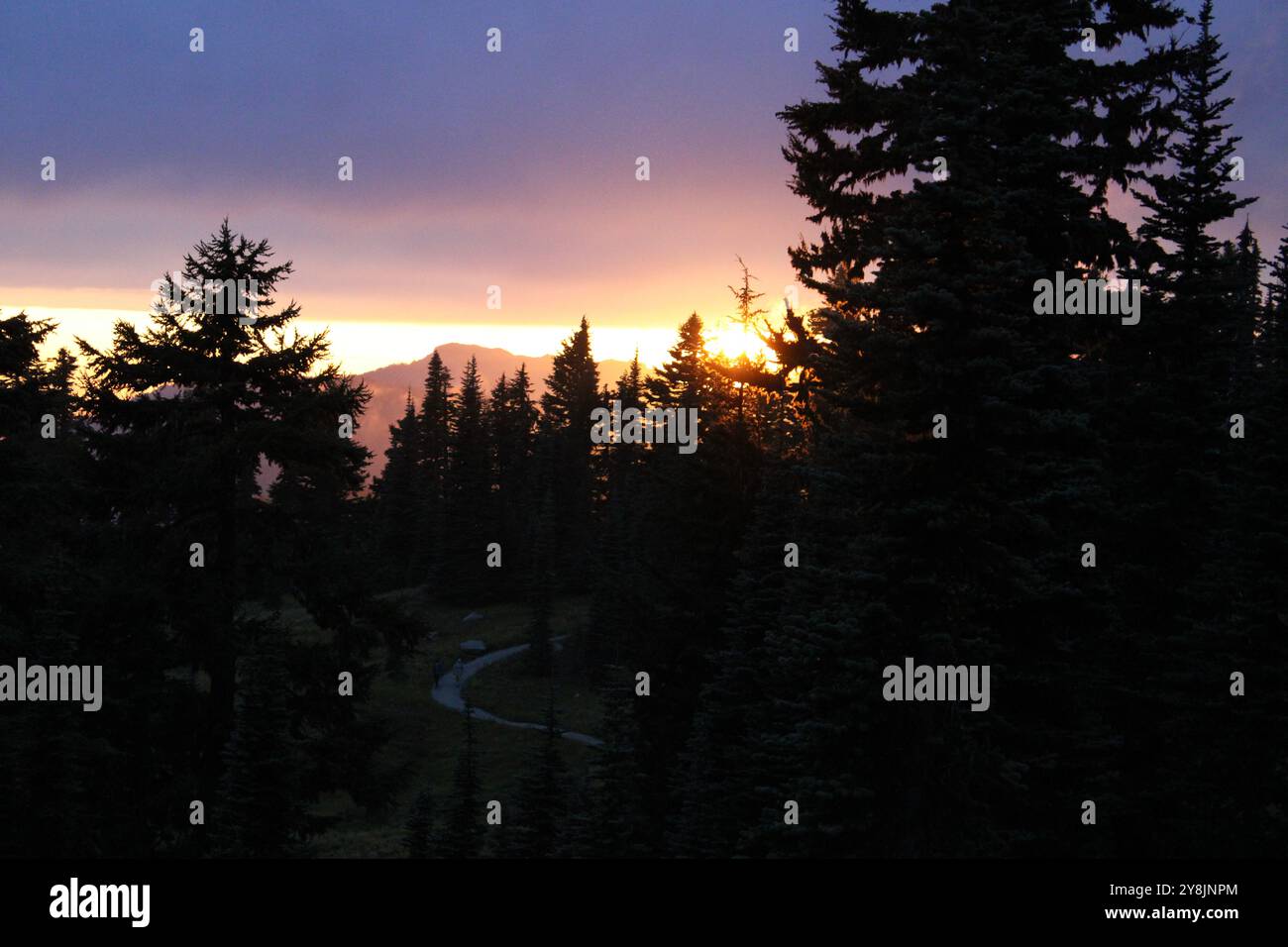 Pnw sunset hi-res stock photography and images - Alamy