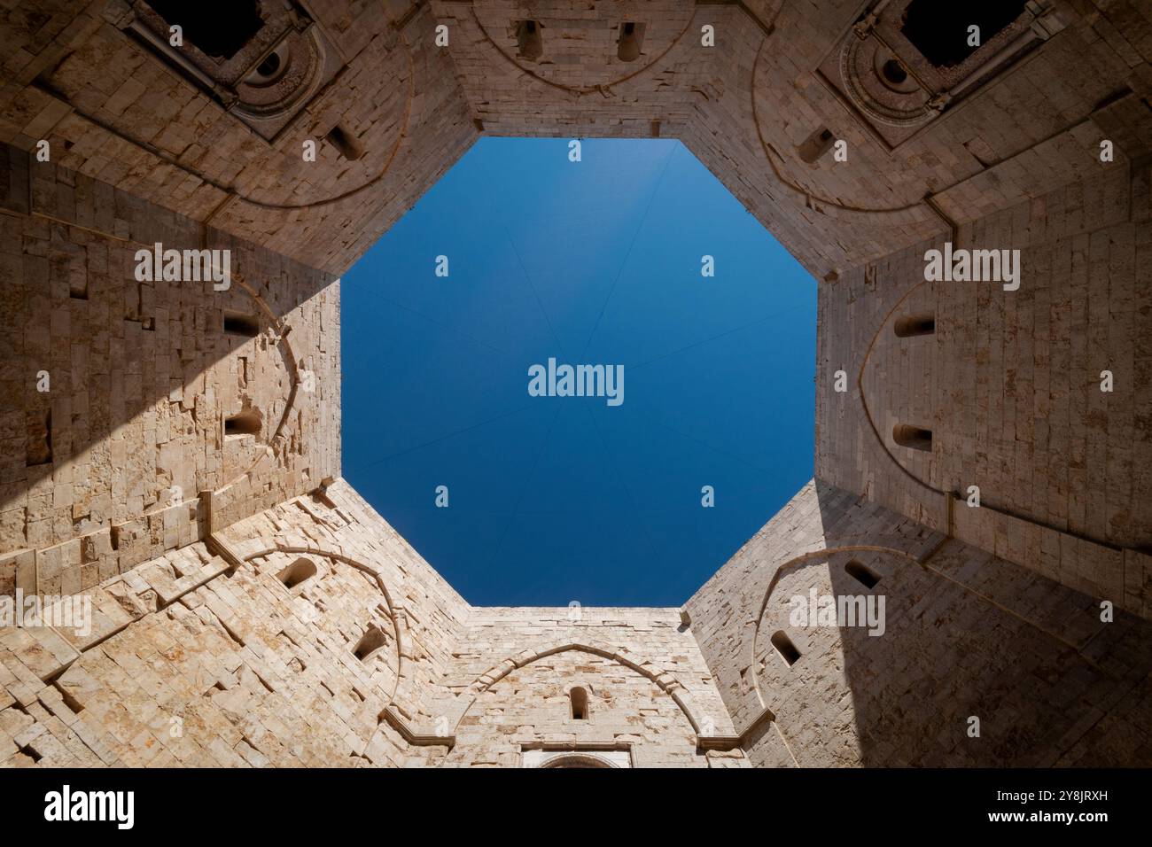 Castel Del Monte, the miserious octagonal fortress of the emperor ...