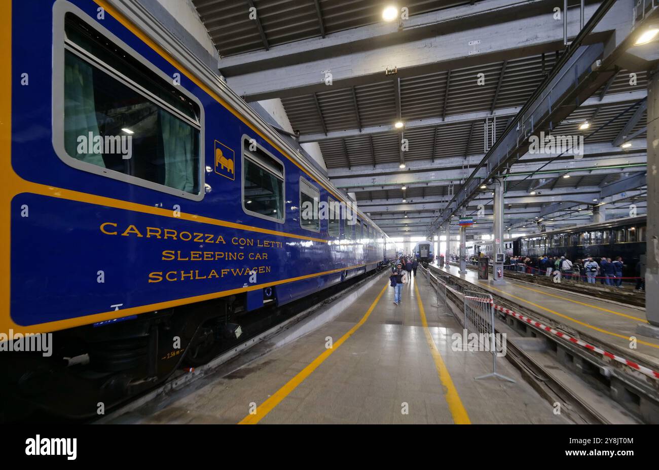 Historic locomotives, guided tours, steam trains, railcars at the open ...