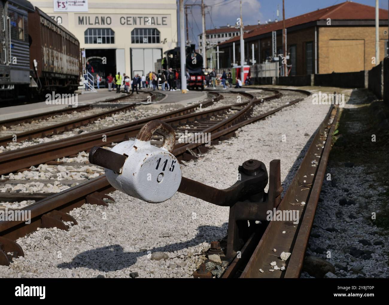 Historic locomotives, guided tours, steam trains, railcars at the open ...