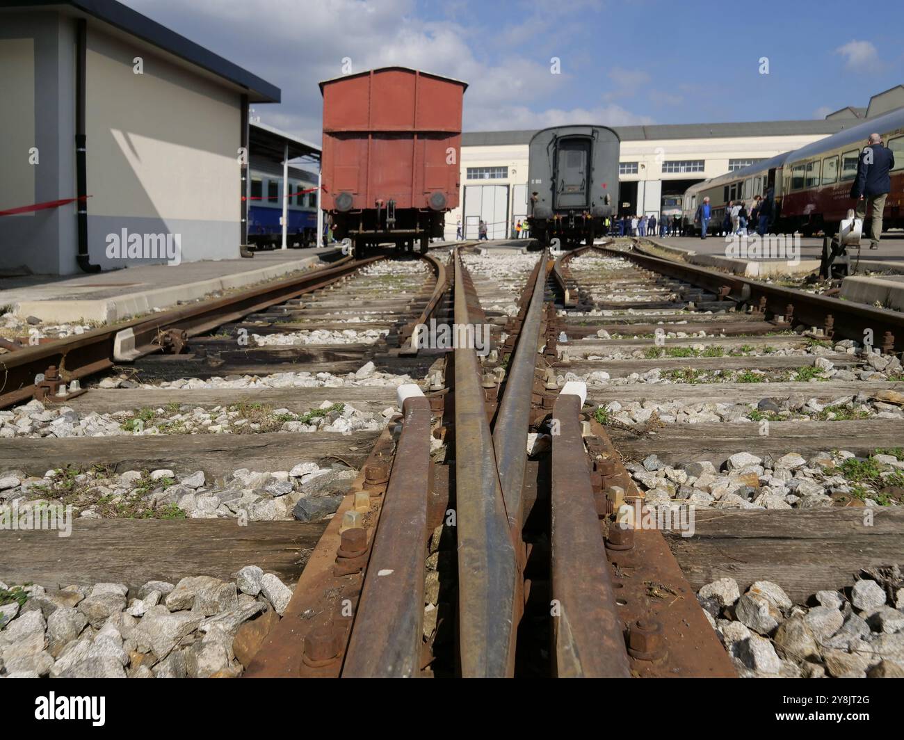Historic locomotives, guided tours, steam trains, railcars at the open ...