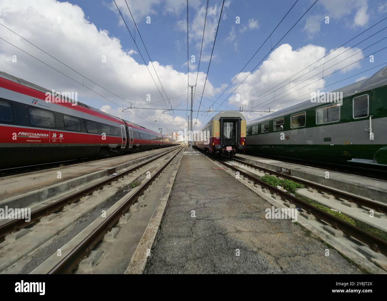 Historic locomotives, guided tours, steam trains, railcars at the open ...