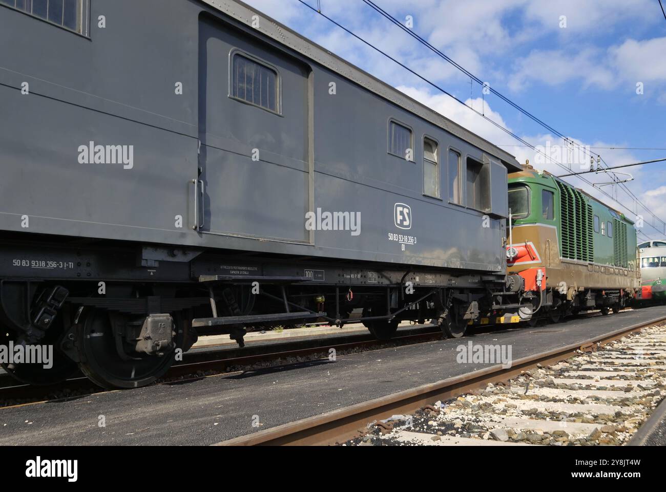 Historic locomotives, guided tours, steam trains, railcars at the open ...