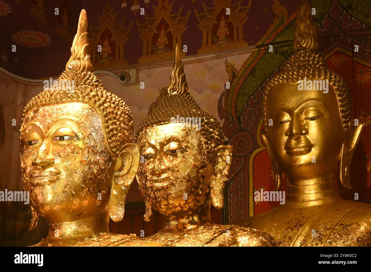 Luang Pho To and Luang Pho Yai, two Buddha statues built in the ...
