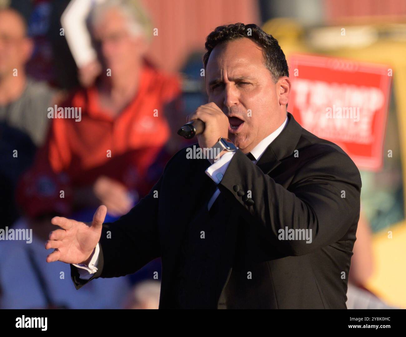 Bulter, United States. 05th Oct, 2024. Tenor Christopher Macchio sings ...
