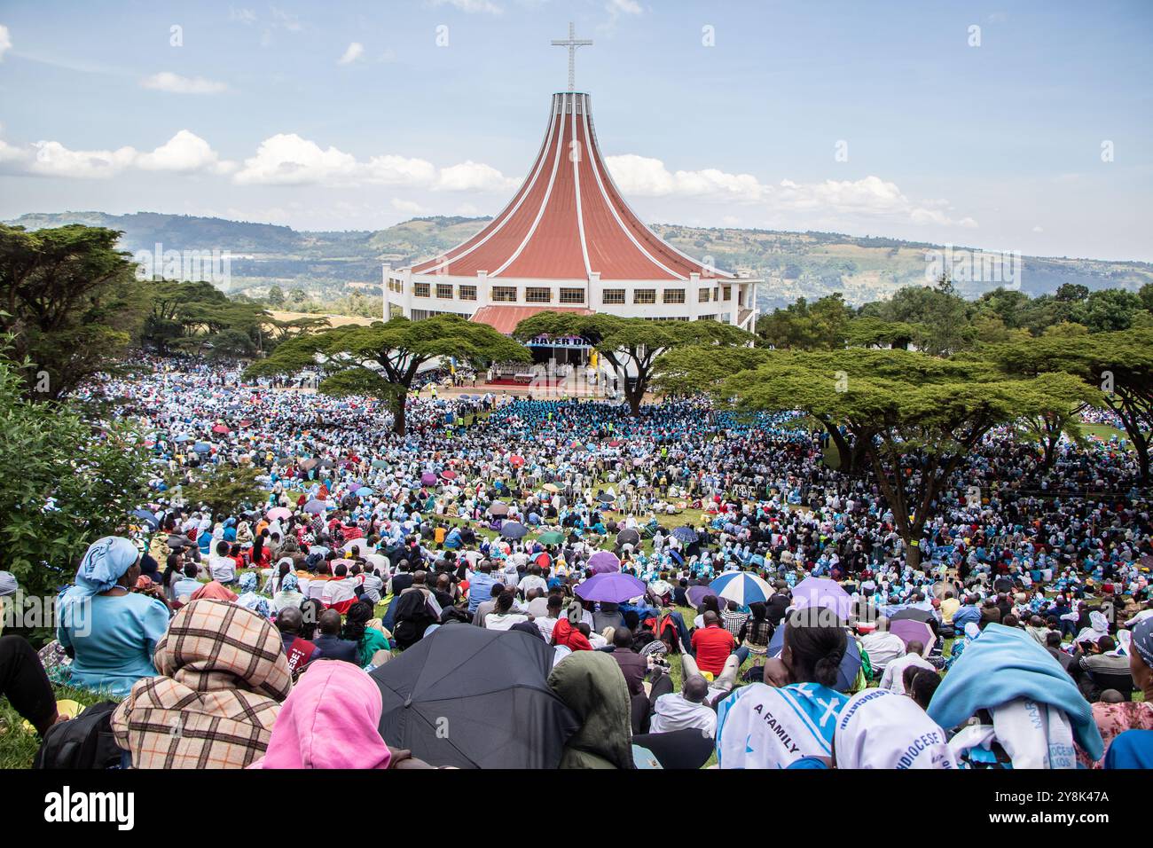 Nakuru, Kenya. 05th Oct, 2024. Catholic faithful participate in mass ...