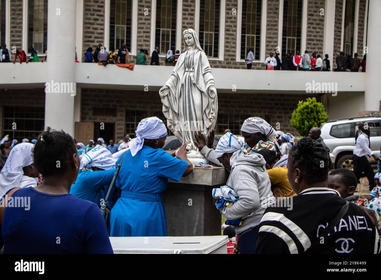 Nakuru, Kenya. 05th Oct, 2024. Catholic faithful pray during the annual ...
