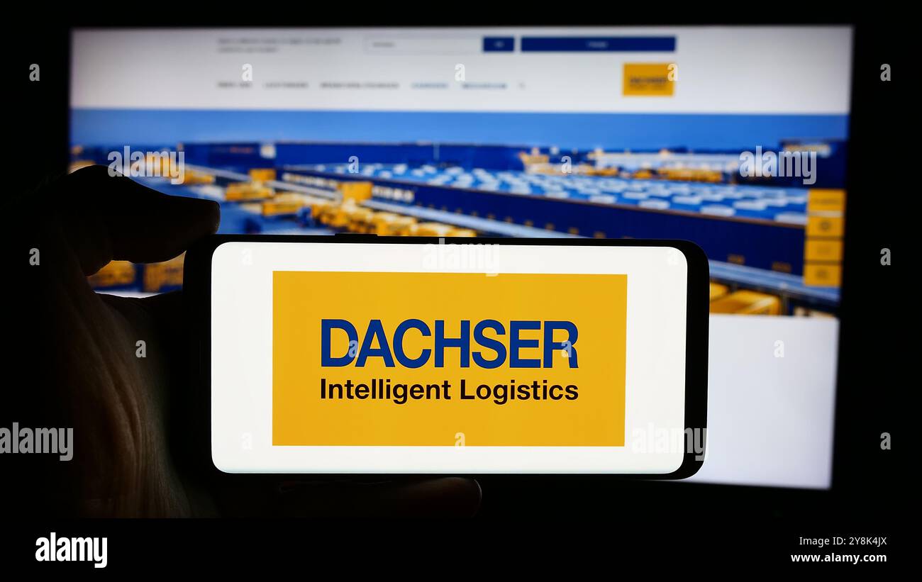 Dachser logo hi-res stock photography and images - Alamy