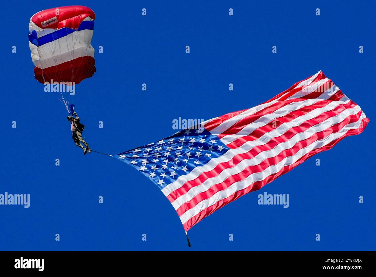 Butler trump elon musk jump hi-res stock photography and images - Alamy