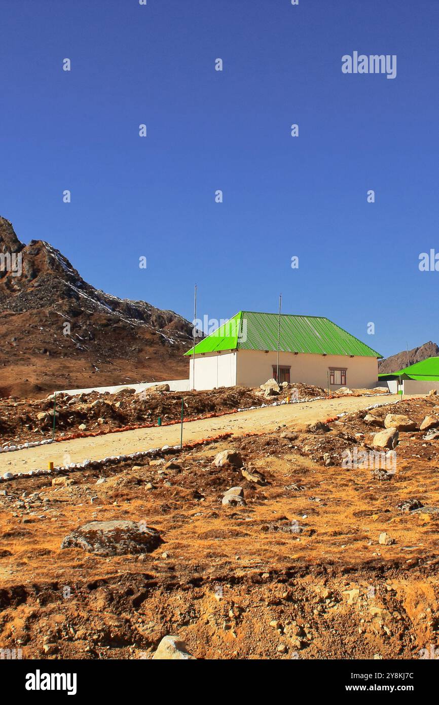 high altitude himalayan mountain pass bum la, part of ancient silk ...