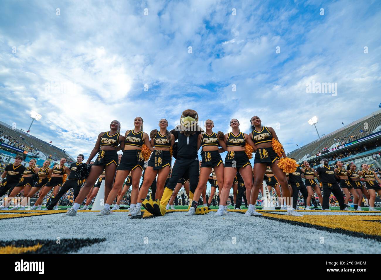 Oct 5, 2021: Southern Miss mascot, Seymour, with the cheerleaders hype ...
