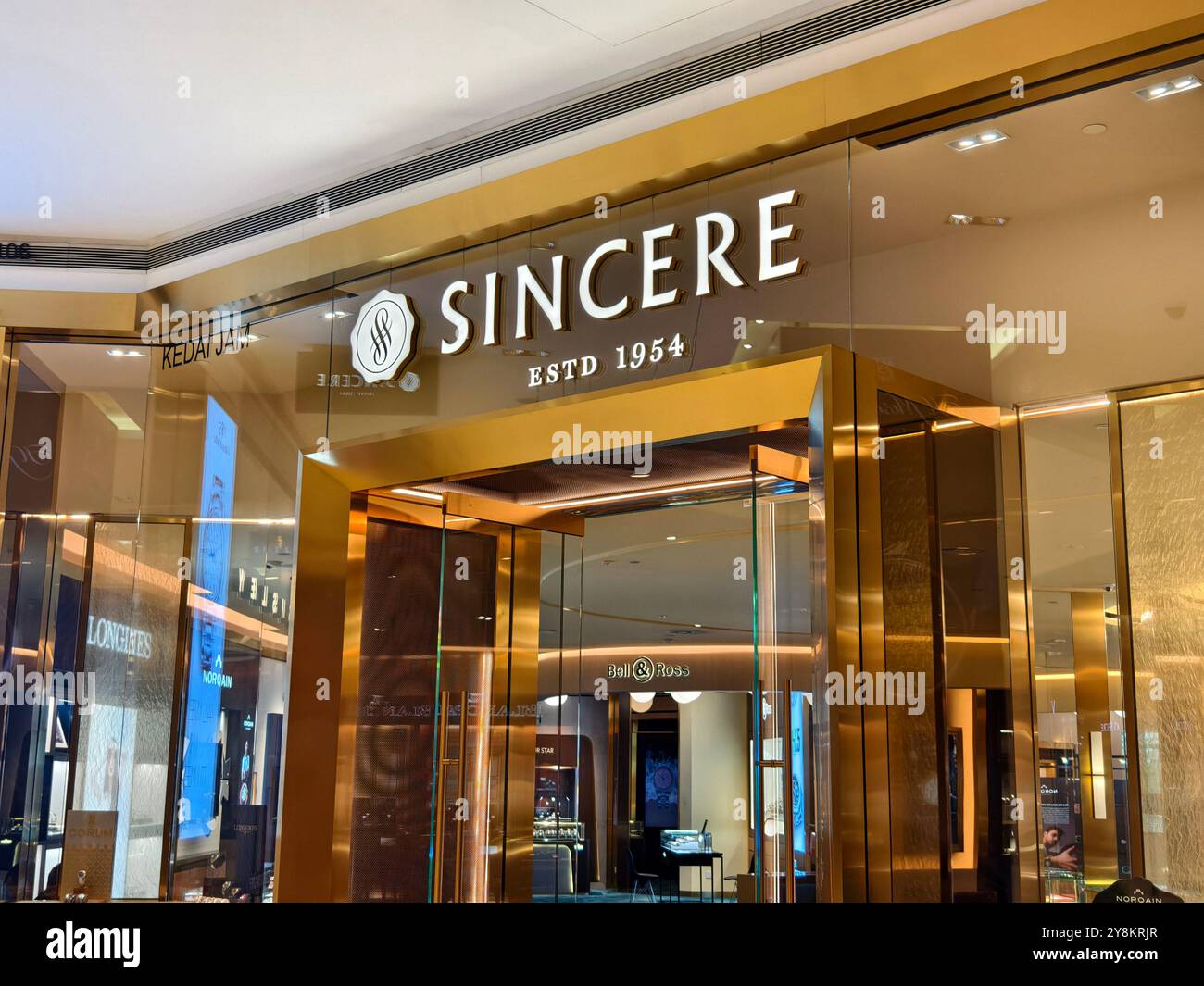 KUALA LUMPUR, MALAYSIA - AUGUST 28, 2024: Sincere brand retail shop in ...