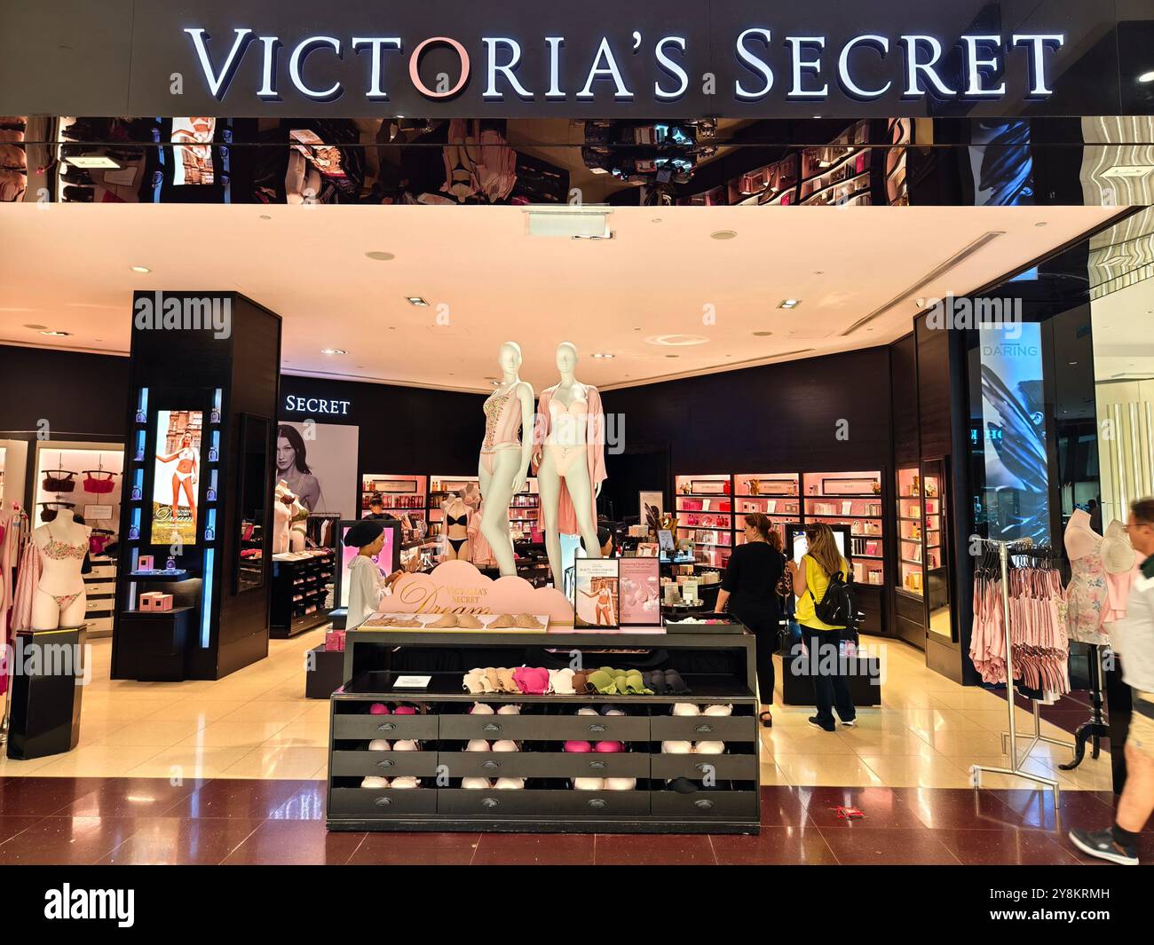 KUALA LUMPUR, MALAYSIA - AUGUST 28, 2024: Victorias secret brand retail ...