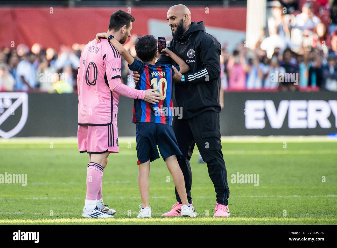 Messi young hi-res stock photography and images - Alamy
