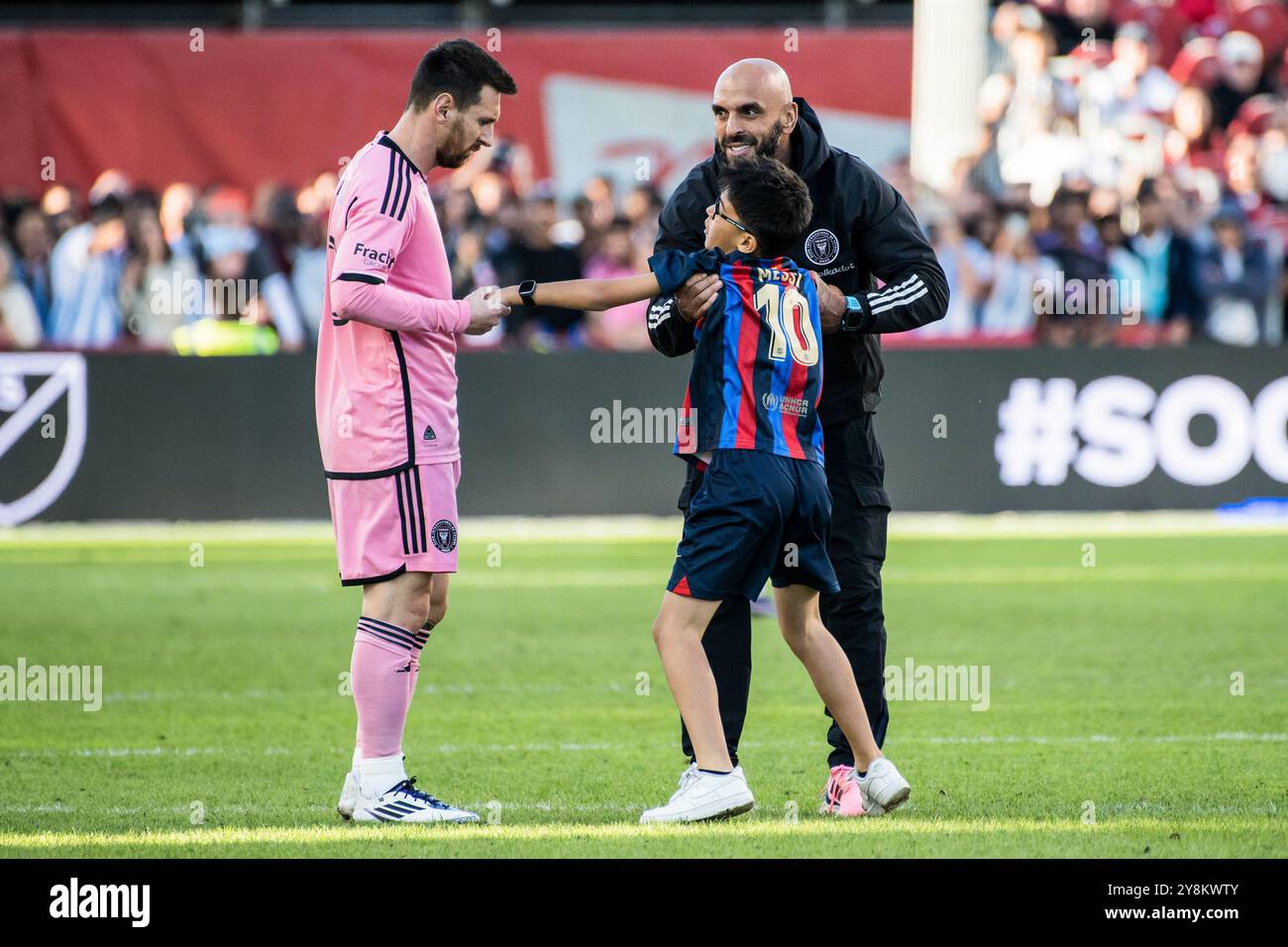 Messi young hi-res stock photography and images - Alamy