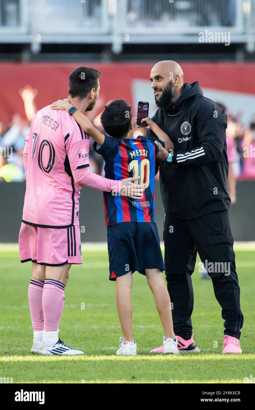 Messi young hi-res stock photography and images - Alamy