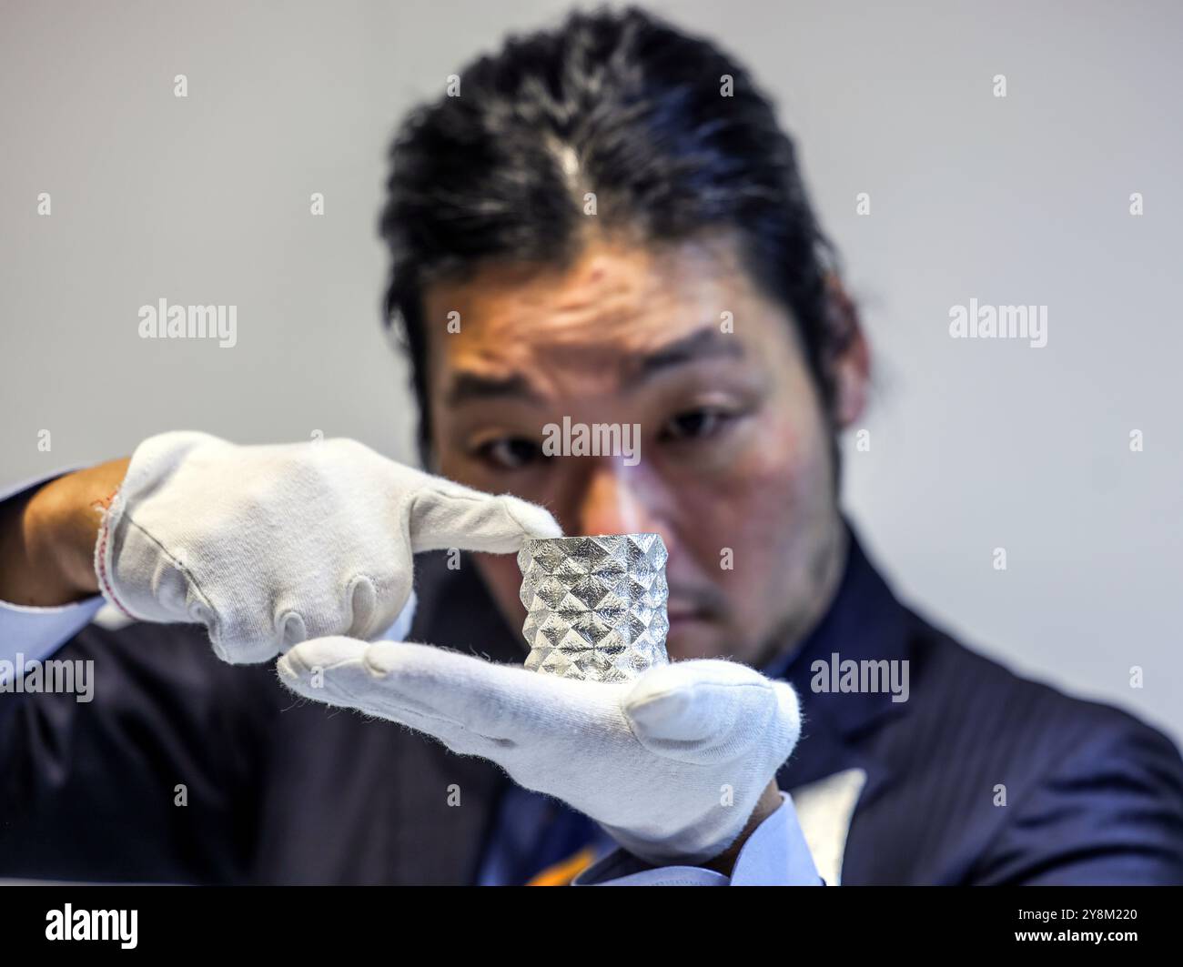 Goldsmith Hall, London, UK. 06th Oct, 2024. Yusuke Yamamoto hammer ...