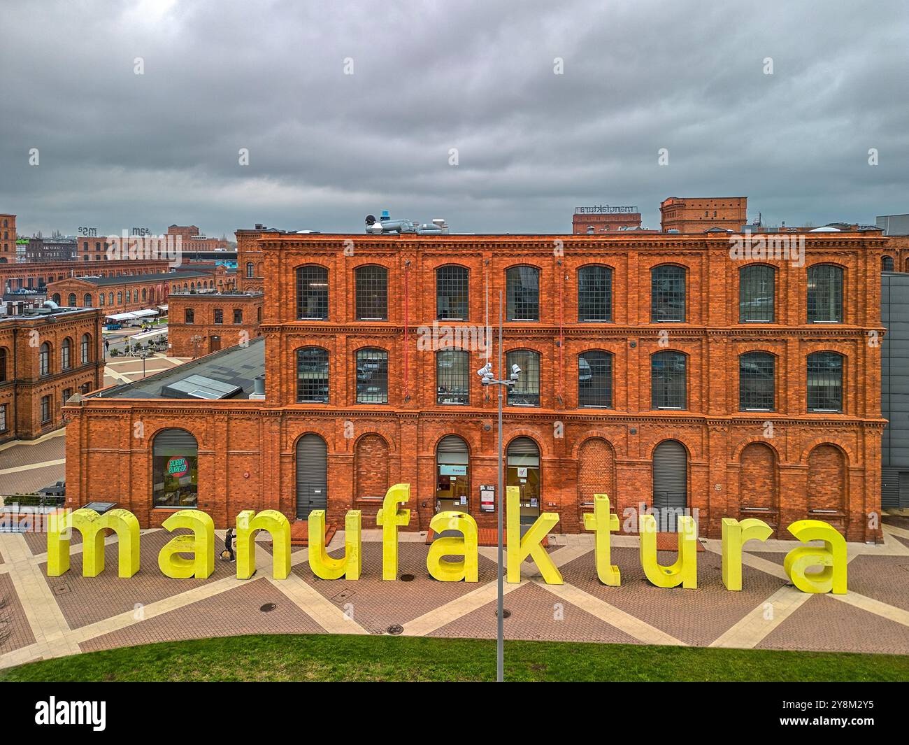 Manufaktura red brick industrial hi-res stock photography and images ...