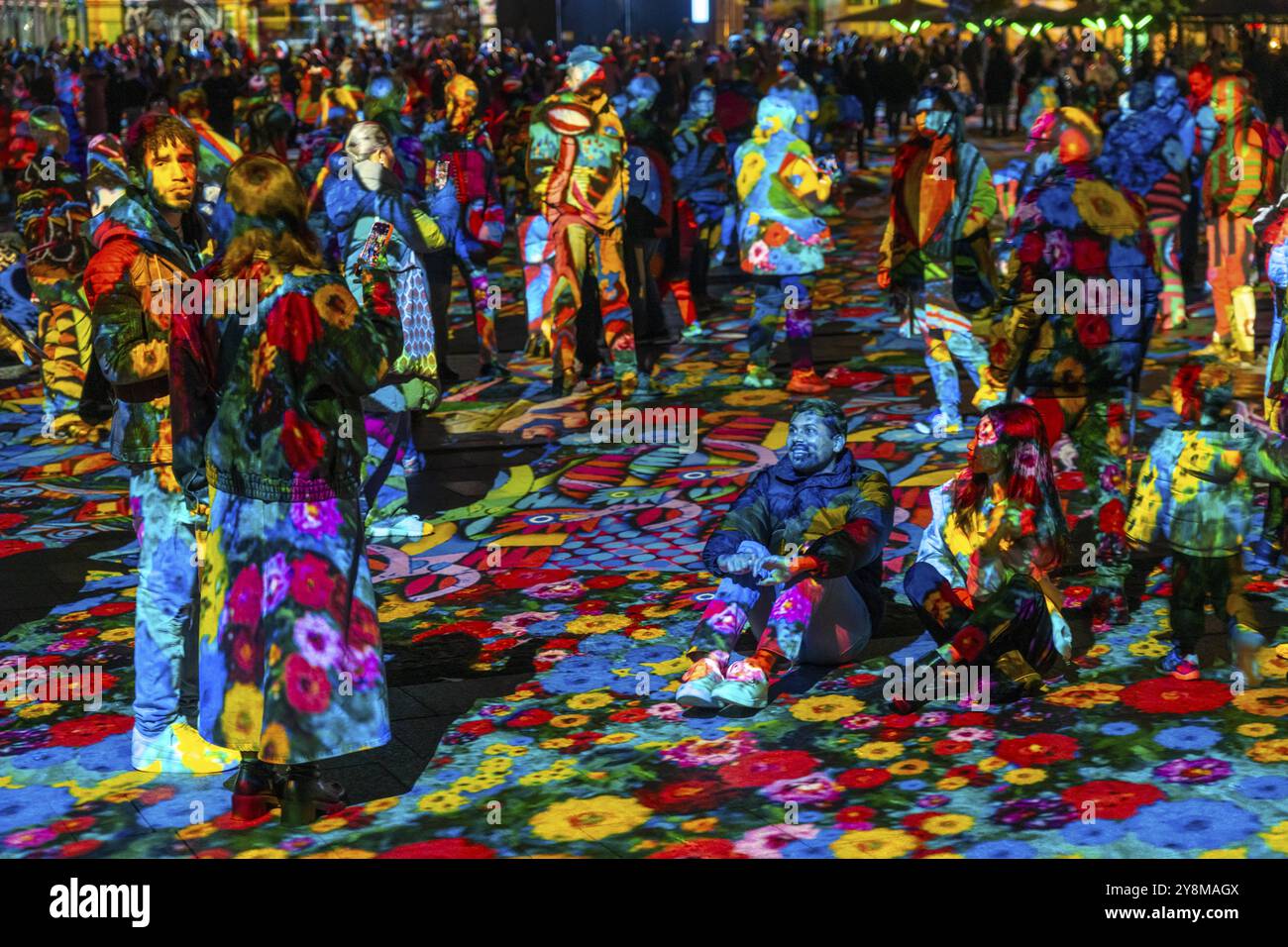 Essen Light Festival, in the city centre, light art on Kennedyplatz ...