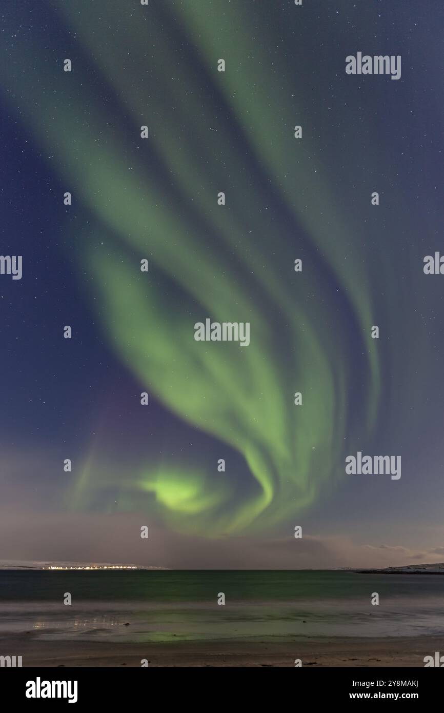 Northern Lights, Aurora borealis, full moon, moonlight, village, houses ...