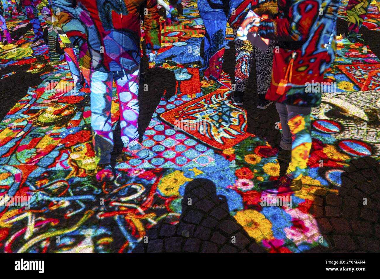 Essen Light Festival, in the city centre, light art on Kennedyplatz ...