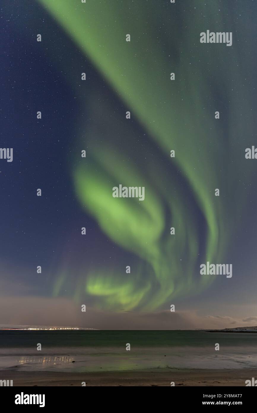 Northern Lights, Aurora borealis, full moon, moonlight, village, houses ...