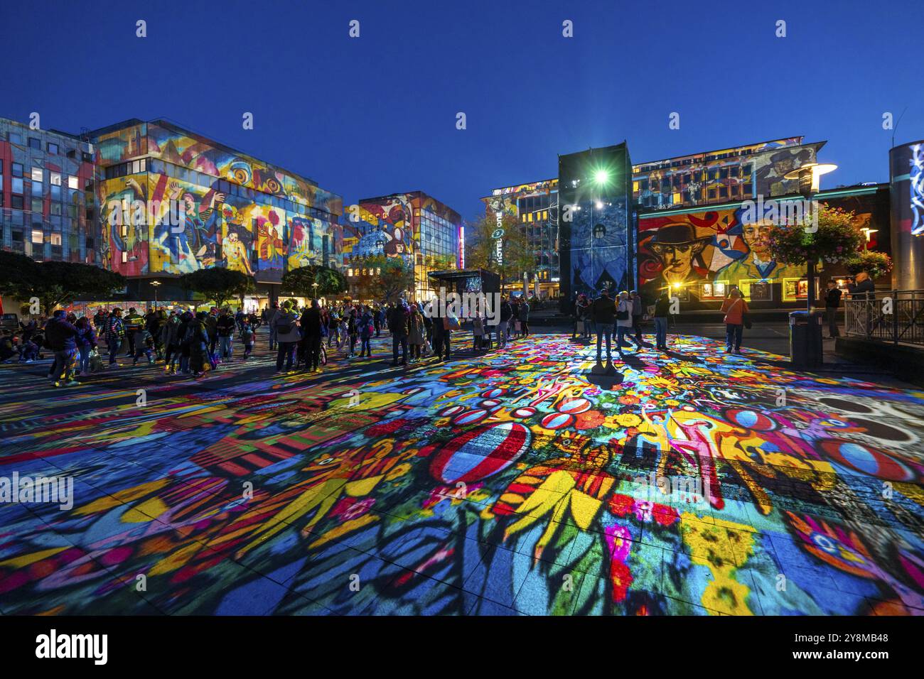Essen Light Festival, in the city centre, light art on Kennedyplatz, the Berlin artist Daniel ...