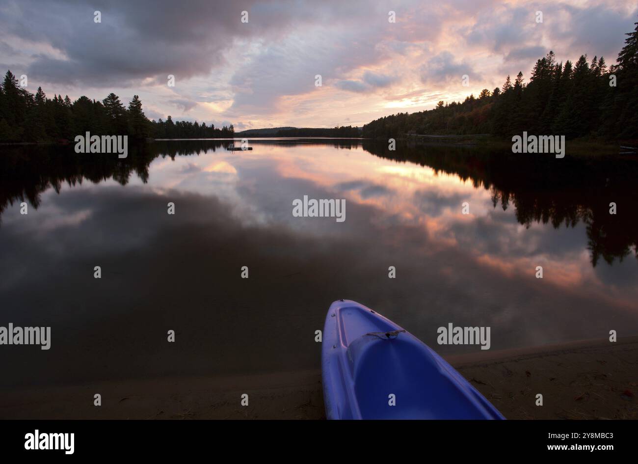 Algonquin Park Muskoka Ontario fall autumn colors Stock Photo - Alamy