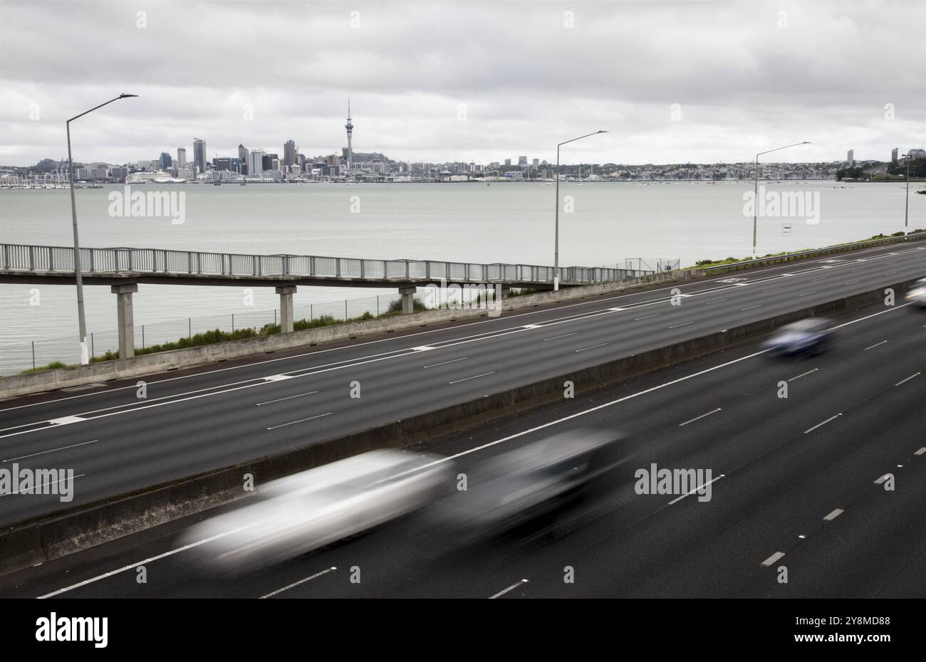 Arched masts hi-res stock photography and images - Alamy